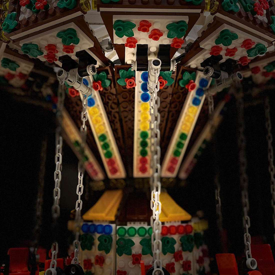 MOC Chained Carousel Klemmbausteine | LesDiy